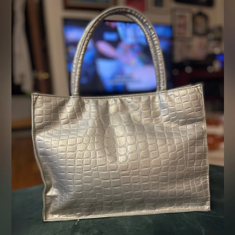 Marico Dallas | Bags | Vintage Marico Dallas Silver Crocodileembossed ...